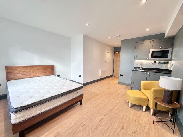 Mounts Road, Greenhithe DA9, Studio to rent, £950 pcm | PrimeLocation