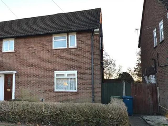Mountside, London, HA7 2DS, United Kingdom | 3 bed duplex for rent #136867198 | Rentberry