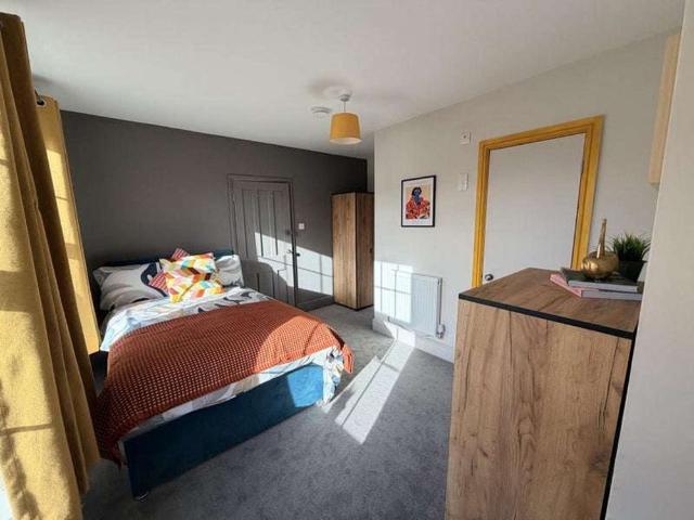 Mousehold Street Room 1