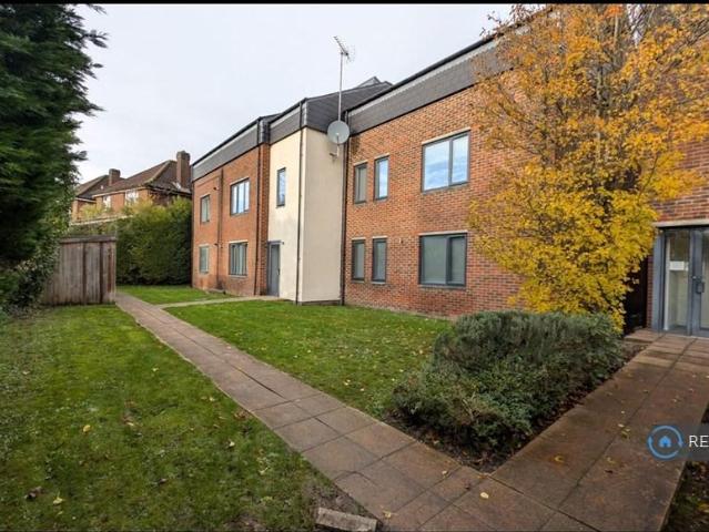 Mousehole Lane, Southampton, SO18 1 bed flat to rent £1,000 pcm £231 pw