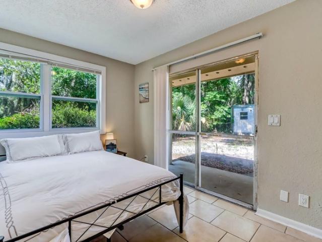 Move In NOW | Near NAS Jax & Downtown | WiFi & Ut