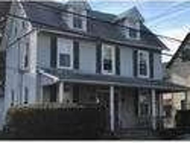 Move in condition, 1 bedroom 1 bath