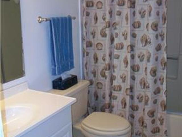 Move in condition, 2 bedroom 2 bath. Will Consider!