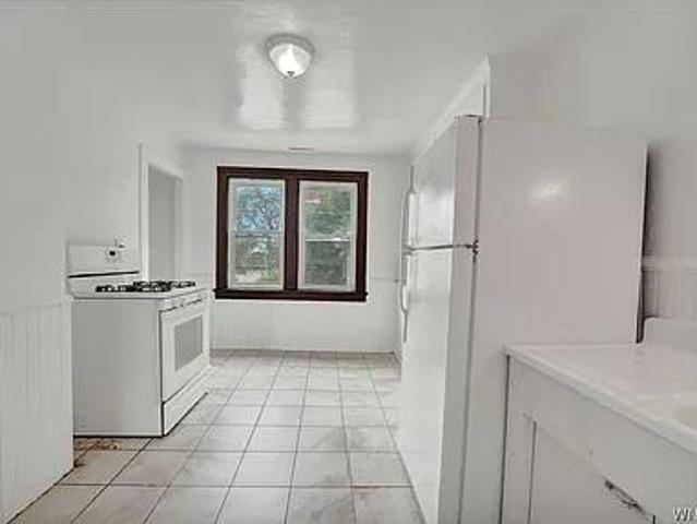 Move In Ready Apartment in Great Condition