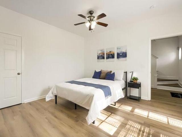 Move In Ready Clean Renovated Rooms | Bus Stop, Parking, Easy Highway Access, Grocery Stores
