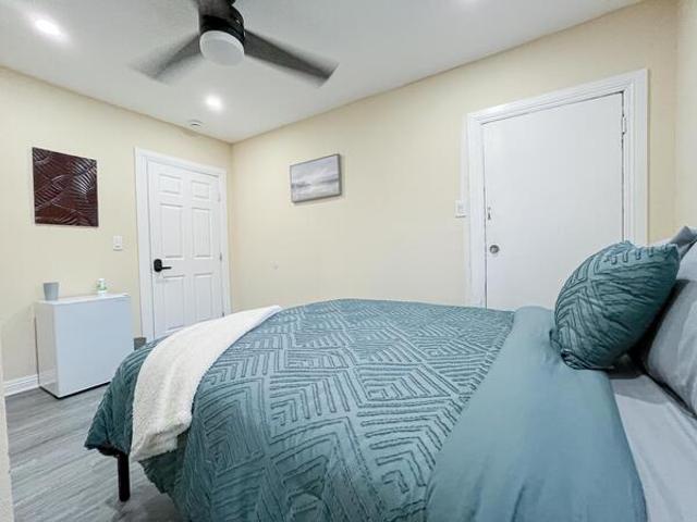 Move In Ready Furnished Rooms in Quiet House in Boyle Heights Near USC Medical & CSULA!