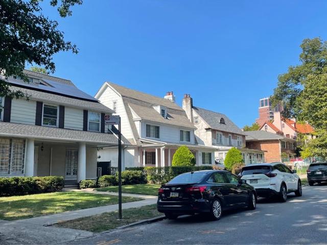 Move in Ready Large furnished Room Kew Gardens