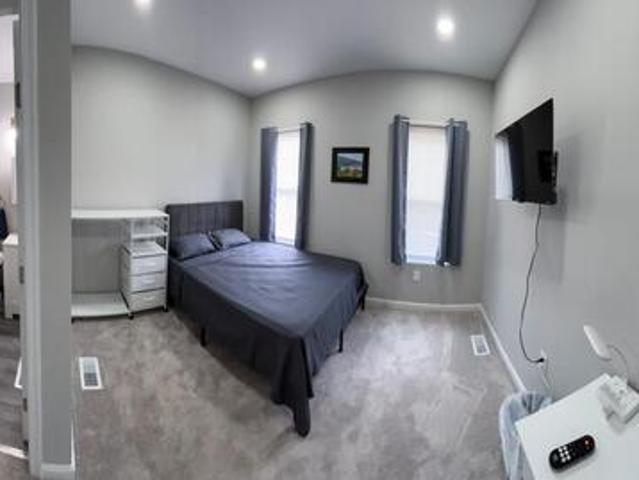 Move In Ready Private Rooms | Utilities, Professional Cleaning, WiFi & Laundry Included | Near JHH