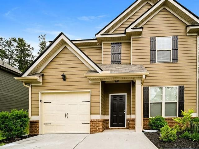Move In Ready Room in Friendly Shared Home