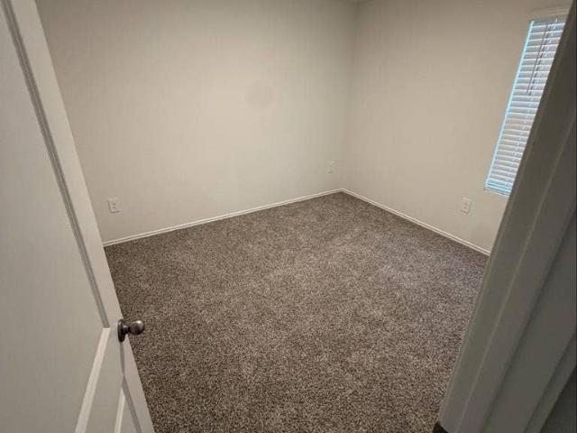 Move In Ready & Utilities included