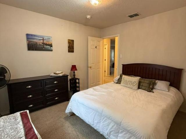 Move In & Save!• 10% Off 6 Weeks • All Utilities