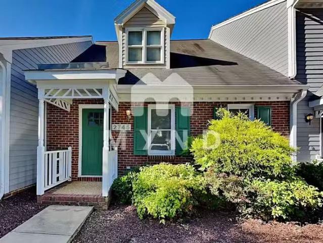 MOVE IN SPECIAL! $500 OFF YOUR FIRST FULL MONTH' 2745 Sterlin.
