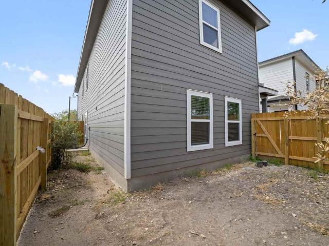 MOVE IN SPECIAL! CALL FOR MORE DETAILS 3 Bedroom Home for Rent at 7226 Briar Pl, San Antonio, TX 78221