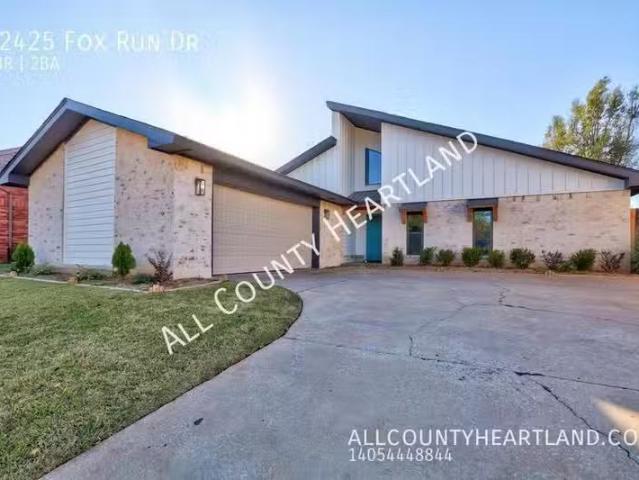 MOVE IN SPECIAL! Don't miss this one! Beautifully Remodeled wi.