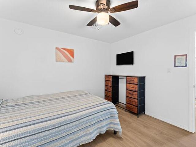 Move In Today! POOL HOME • East Orlando • MODERN FINISHES • Super STAR HOST • Minutes to Waterford Lakes, UCF, Downtown Orlando, 408, and more!