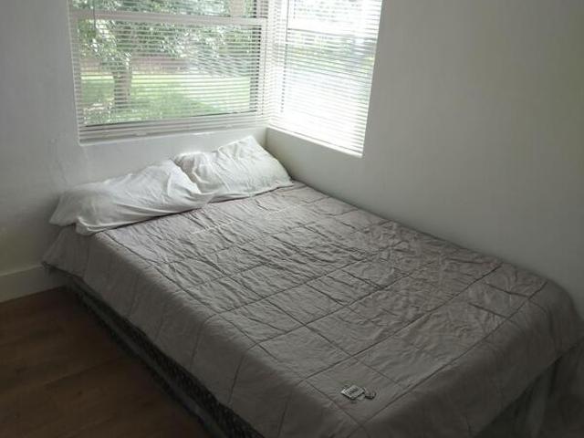 Move In Today! Quiet Clermont Home | Only 3 Members