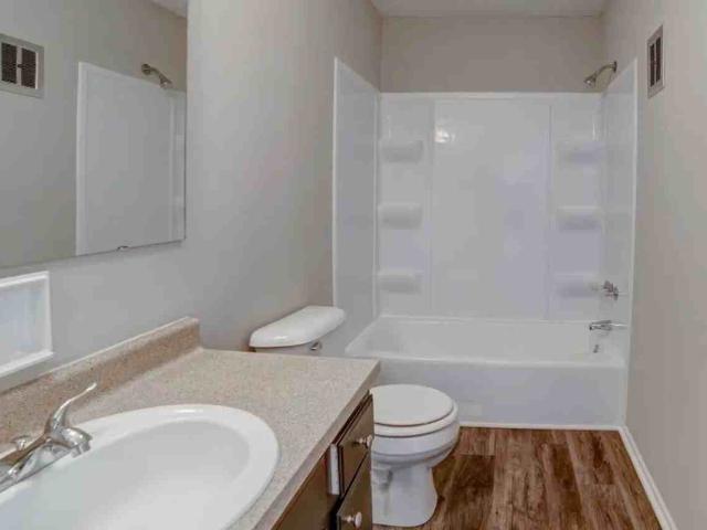 Move in Today! 2 Bedroom Apartment for Rent at 1809 W Carter St, Kokomo, IN 46901