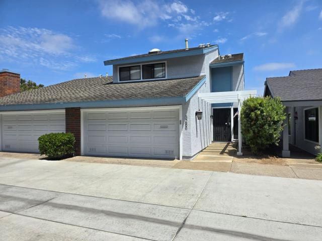 Move Special: 1/2 off 1st month’s rent! Spacious 3 Bedroom, 2.5 Bath Townhome in Desirable La Jolla