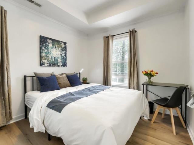 MoveIn Ready Clean Renovated Rooms | Bus Stop, Pa