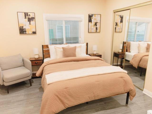 MoveIn Ready Furnished Rooms in Quiet House in Boy