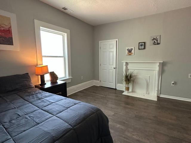 MoveIn Ready Private Rooms | 4 Bedroom House | Nea