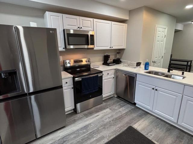 MoveIn Ready Private Rooms | Utilities, Professi