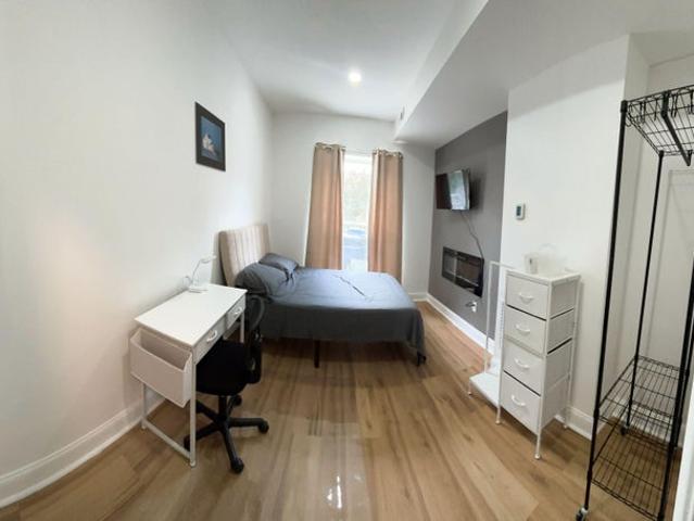 MoveIn Ready Private Rooms | Utilities, Profession