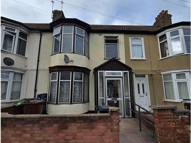 Movers Lane, Barking IG11, 3 bed terraced house to rent, £2,200 pcm | PrimeLocation