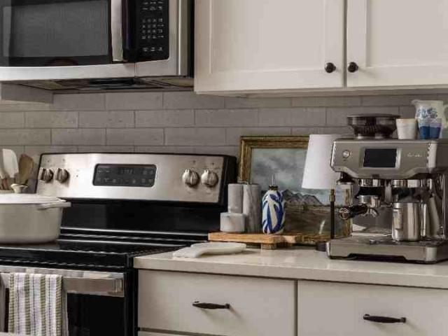 Mowbray Manor by Dial Residential 3 Bedroom Apartment for Rent at 3318 Mowbray Ln, Cincinnati, OH 45226 Mount Lookout