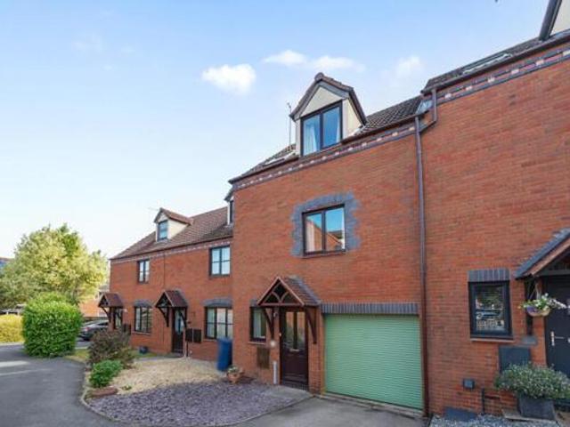 Mowbray Avenue, Tewkesbury, 3 Bedroom Terraced