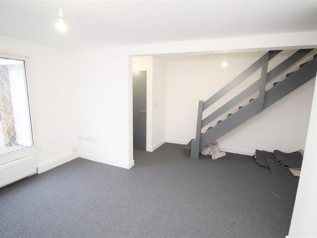 Mowbray Drive, Crawley