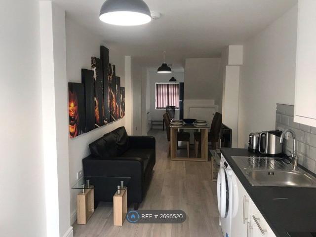 Mowbray Road, Cambridge CB1, 2 bed flat to rent, £1,695 pcm | PrimeLocation