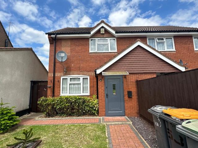 Mowbray Road, Bedford MK42, 2 bed semi detached house to rent, £1,300 pcm | PrimeLocation