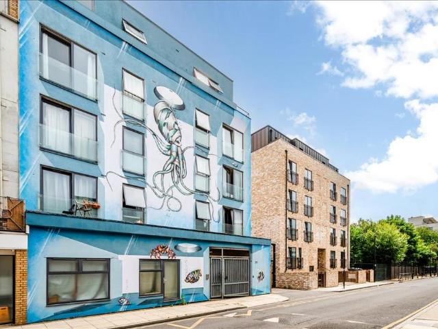 Mowlem Street, Bethnal Green, E2 Studio to rent £1,798 pcm £415 pw