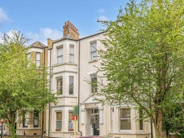 Mowll Street, Oval, 2 Bedroom Flat