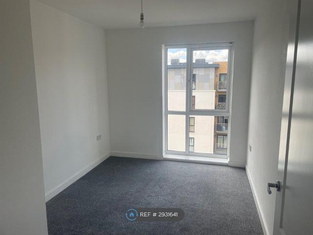 Moyle House, Belvedere DA17, 2 bed flat to rent, £1,600 pcm | PrimeLocation