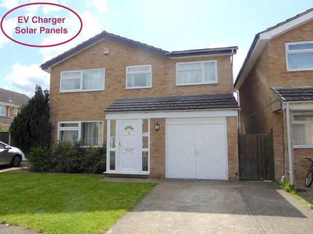 Moyne Close, Cambridge, CB4 5 bed detached house to rent £2,400 pcm £554 pw