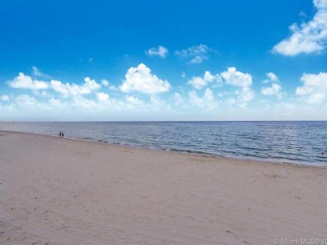 MLS# A11109639 Hollywood, FL 33019