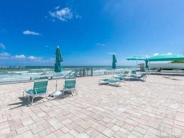 MLS# A11165979 Hollywood, FL 33019