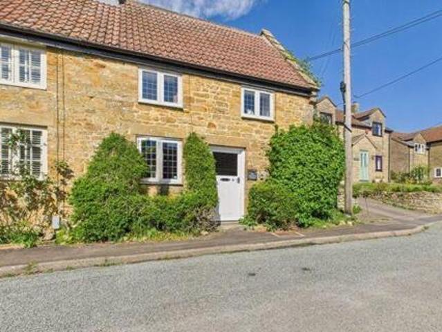 Mrs Halletts Cottage, Higher Street, 3 Bedroom End