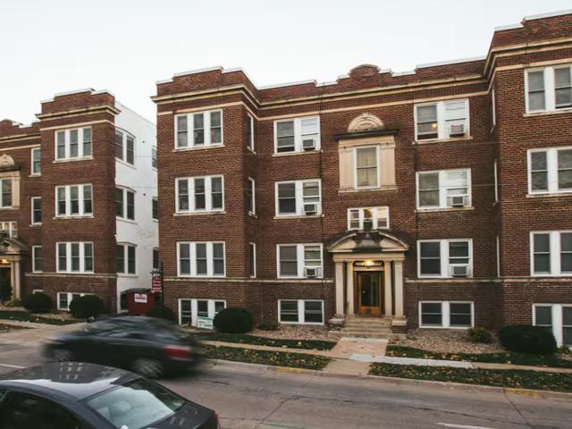 Mt. Vernon Apartments 524 S. 31st St
