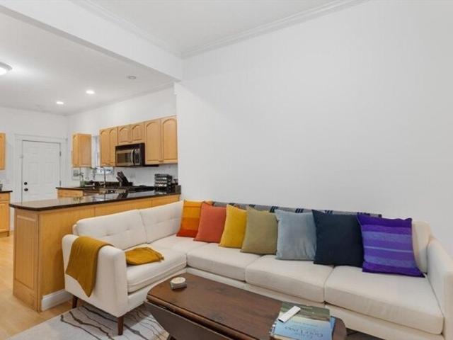 Mt Vernon St Unit, Somerville, Condo For Sale
