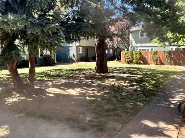Mt. Pleasant Apartments 2 Bedroom Apartment for Rent at 1208 Linn Ave, Oregon City, OR 97045 Rivercrest