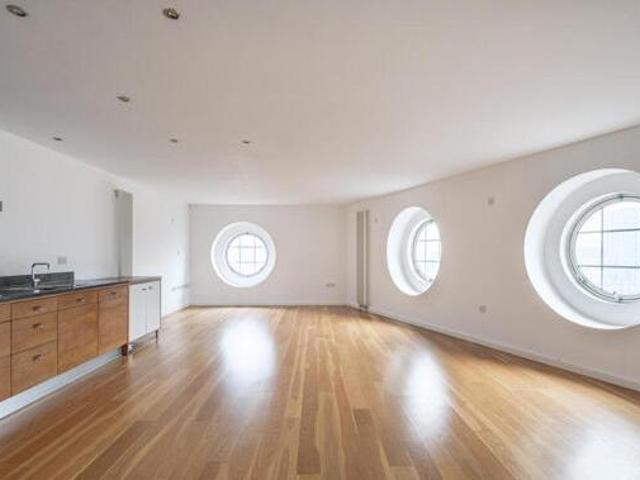 Mumfords Mill, Greenwich, 2 Bedroom Flat