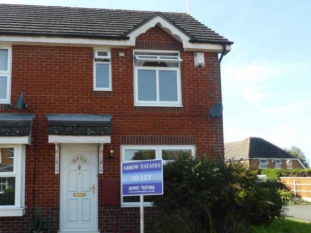 Muncaster Place, Worcester WR4 0EA 2 bed semi detached house to rent £1,040 pcm £240 pw