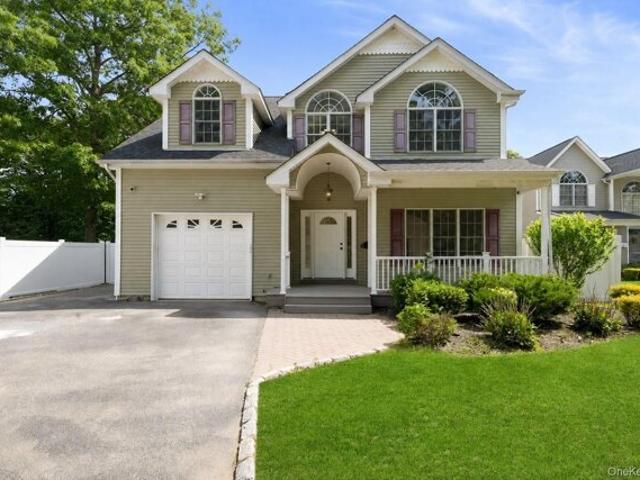 Muncey Rd, Bay Shore, Home For Sale