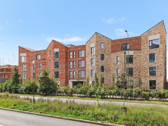 Munda Way Oxford OX2 2 bed apartment to rent £2,250 pcm £519 pw