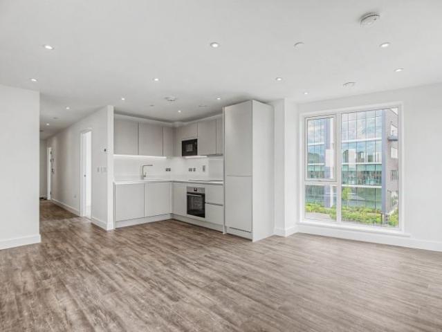 Munda Way, Oxford OX2, 3 bed flat to rent, £2,400 pcm | PrimeLocation