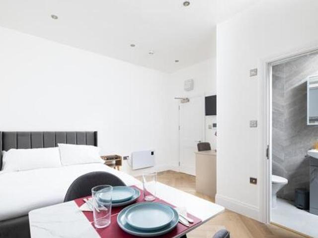 Munden Street, London, 1 Bedroom Flat