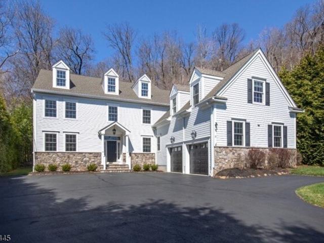 Mundy Ln, Warren Twp, Home For Sale